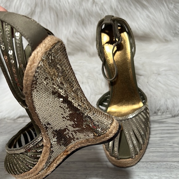 Joey | Shoes | Rare Joeys Gold Sequins Wedgesheels Size 75 M New ...